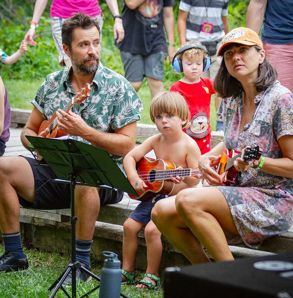 ADRIAN JONES & HIS BIG BAG O' UKES